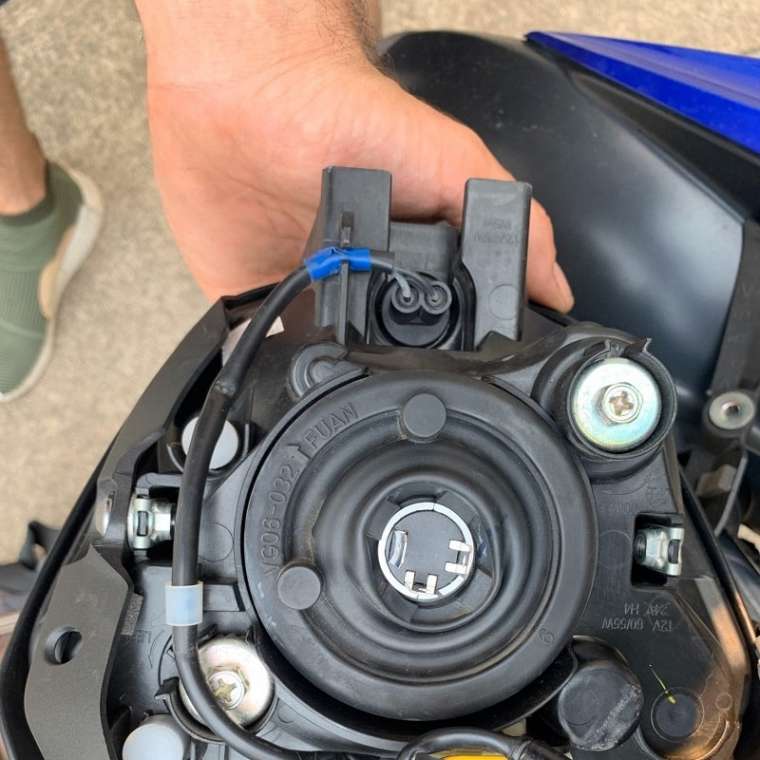 Yamaha MT-07 H4 T10 Hi Low Beam LED Headlight Conversion Kit